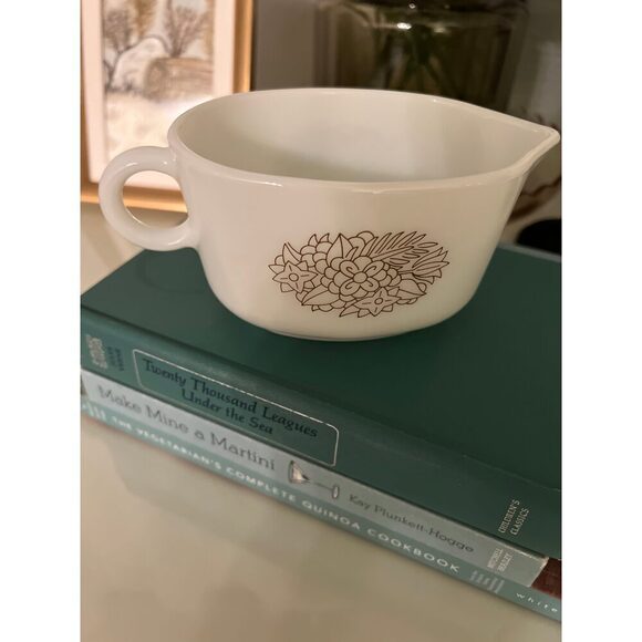 Pyrex | Dining | Vintage Pyrex 77b 77u Gravy Boat Woodland | Poshmark